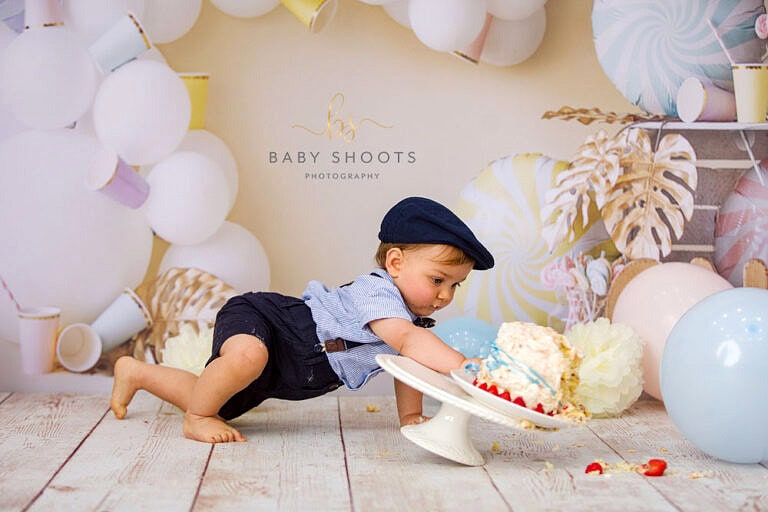 Sussex Cake Smash Session Horley | Baby Shoots Photography